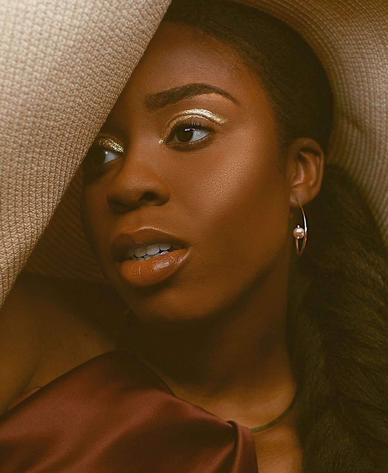 How To Match Your Makeup To Your Outfit Like A Pro - TheWill Downtown