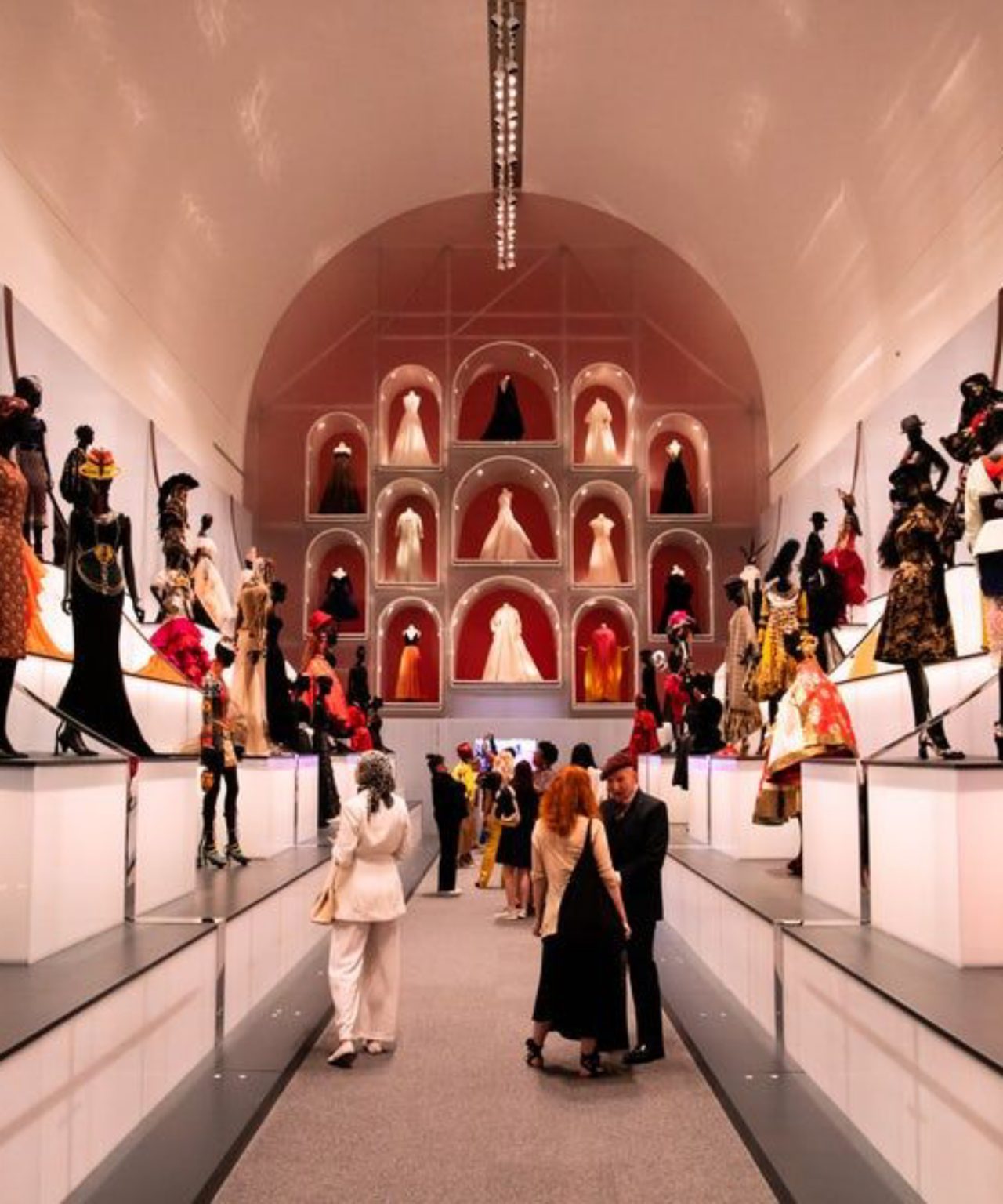 Fashion Museums Around The World: Exploring The History of Style ...