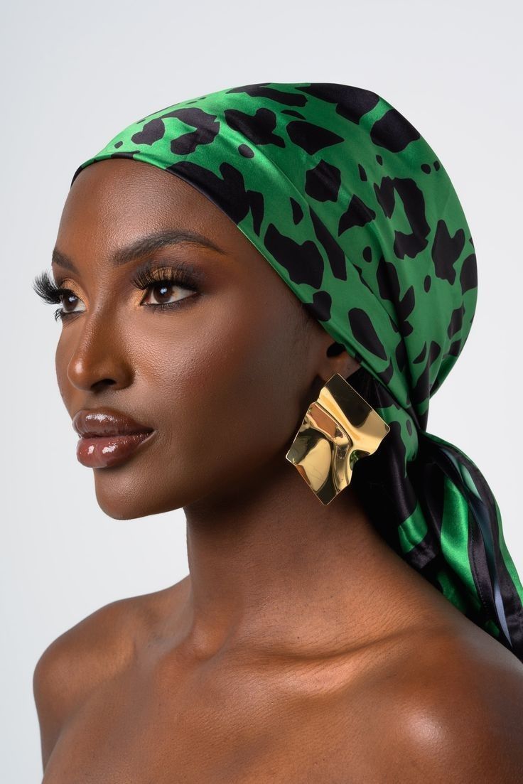 6 Ways to Style a Silk Scarf - TheWill Downtown